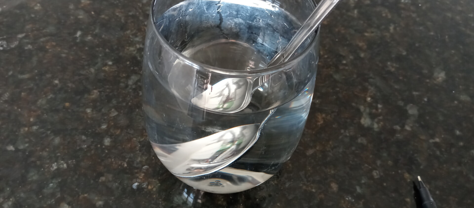 La Refracción y Ley de Snell - Física en Línea